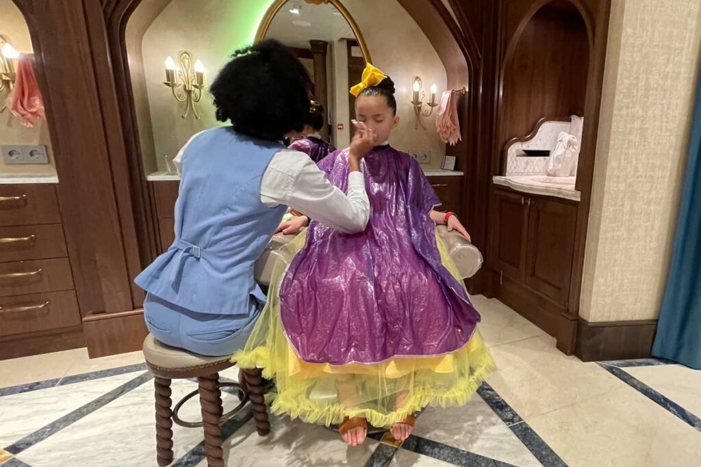 Disney Wish Bibbidi Bobbidi Boutique: Secrets to the Ultimate Princess ...
