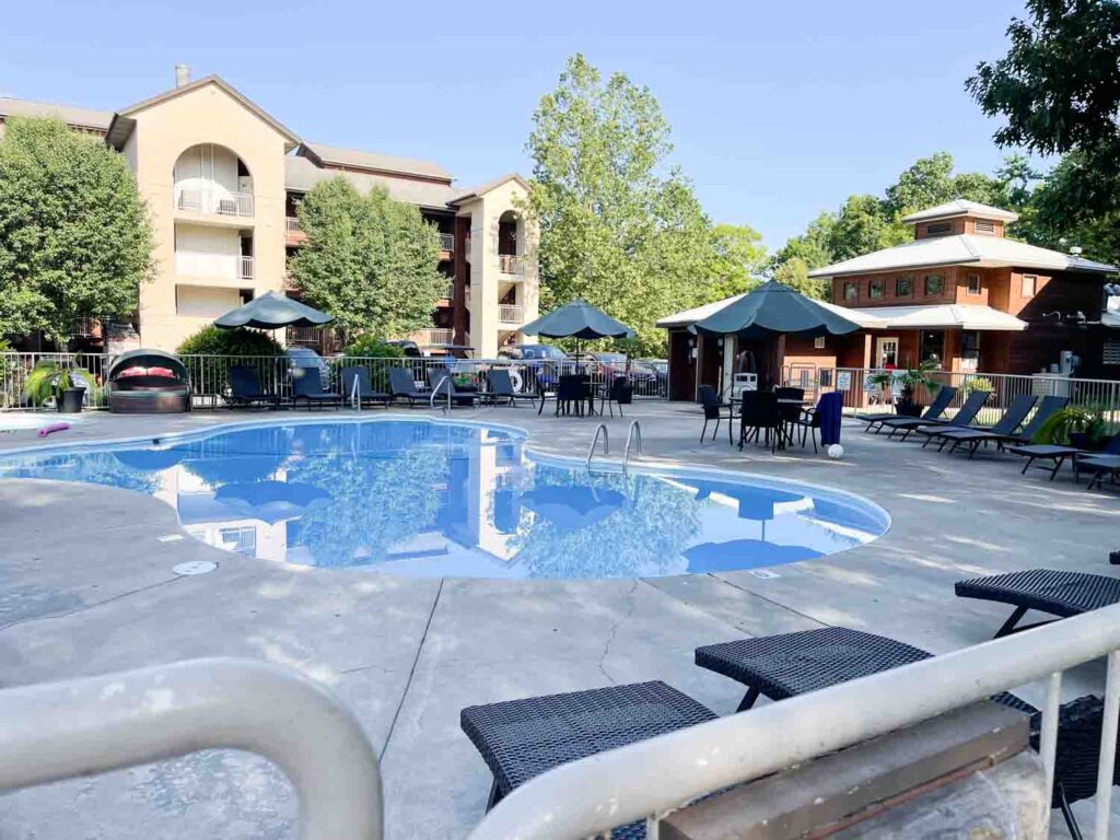 Ultimate Guide to Still Water Resort Branson | Review with Pictures